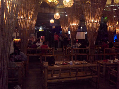 Menikmati Keunikan De Bamboo Resto and Cafe, Batu | Travelling, Jalan ...