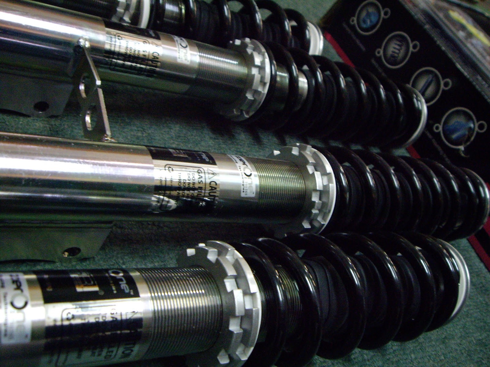 Online Suspension (Absorbers & Springs): ZerOne - Racing Technology