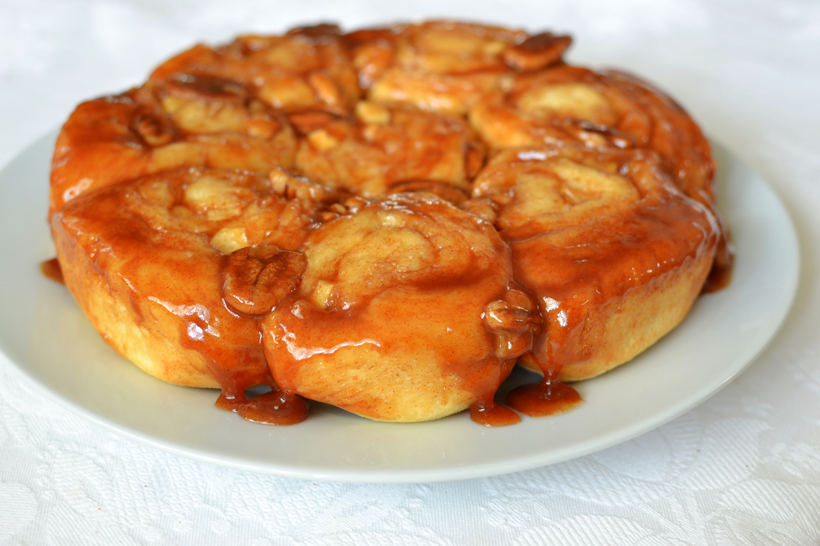 Palavras que enchem a barriga: Sticky Buns de maçã, mel e nozes pecan ...