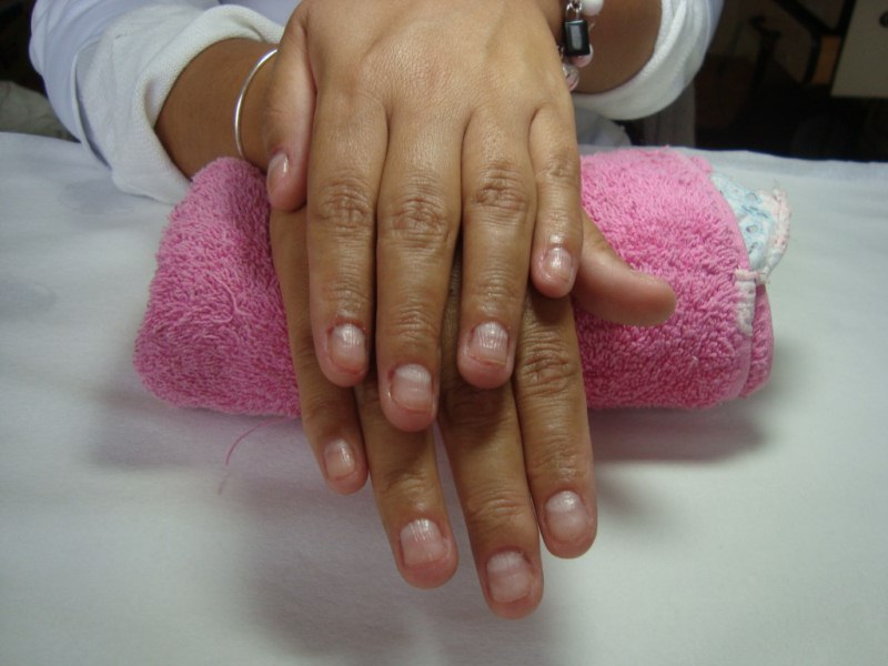 Delineado Perfeito: Unhas Roídas...