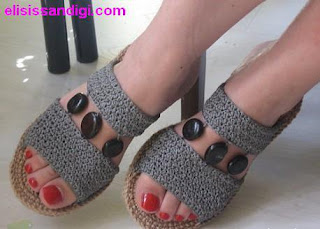 Mak Ngah Pora: Manik ala crochet yarn!