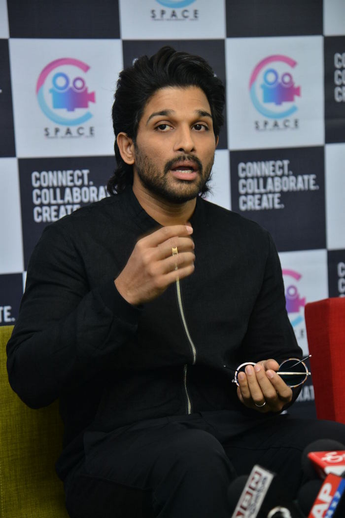 Allu Arjun in Black Dress at Navadeep's C-Space Launch - Hollywood ...