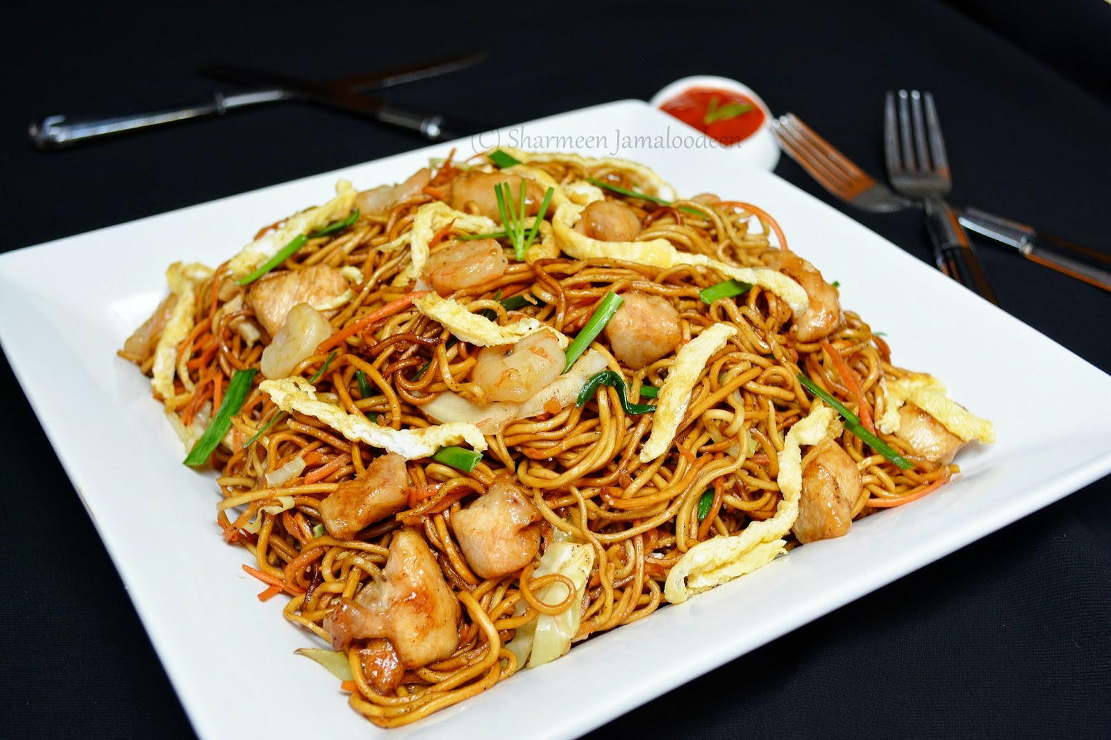 Confessions Of A Foodaholic: Mauritian Fried Noodles (Mine Frite Special)