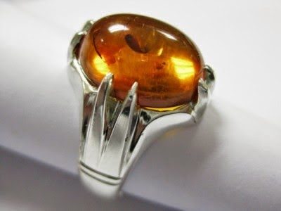 Batu Amber - Senyawa Padat Yang Berasal Dari Fosil | Koleksi Batu Cincin