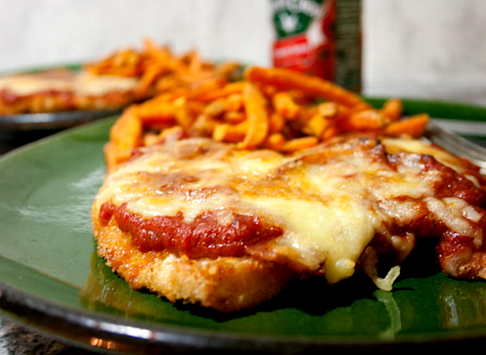 3 hungry tummies: Chicken Parma From The Tummies' Kitchen