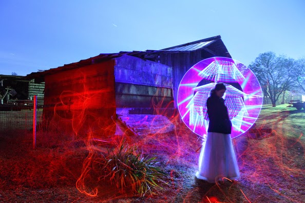Florilège: DENNIS CALVERT - LIGHT PAINTING - USA