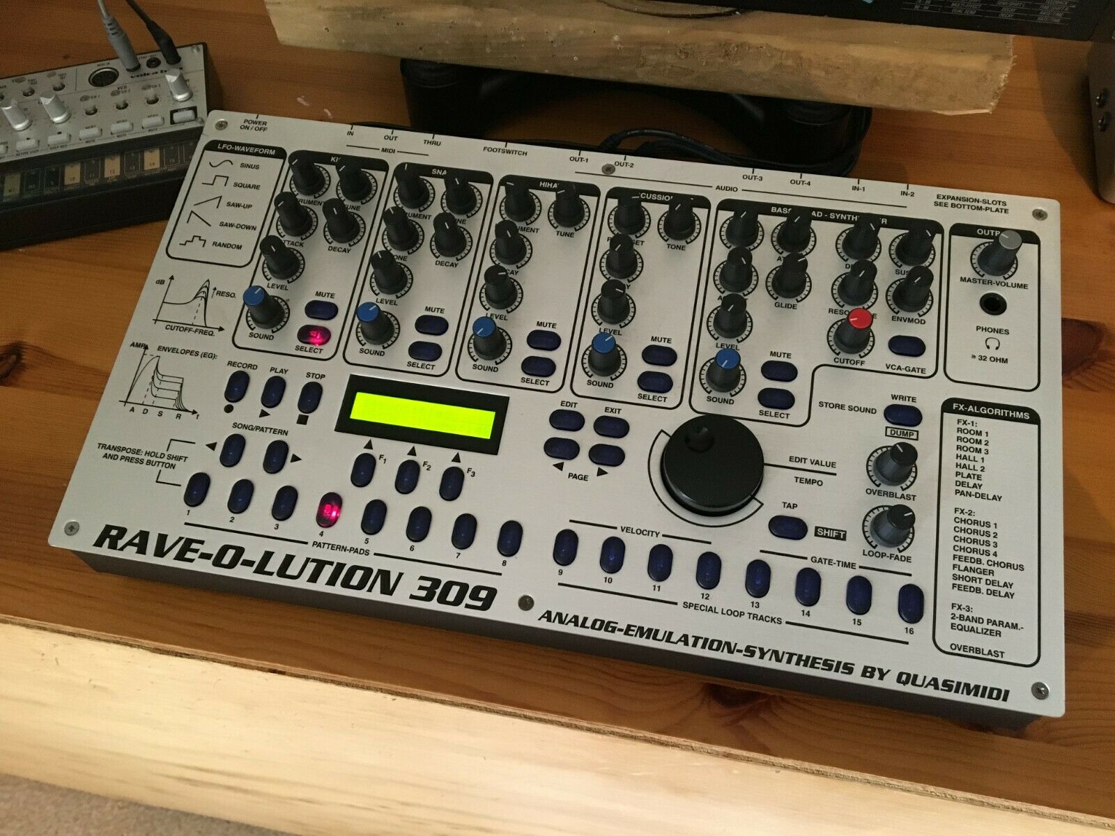 MATRIXSYNTH: Quasimidi 309 Rave-O-Lution Drum Machine / Seqencer/ Synth ...