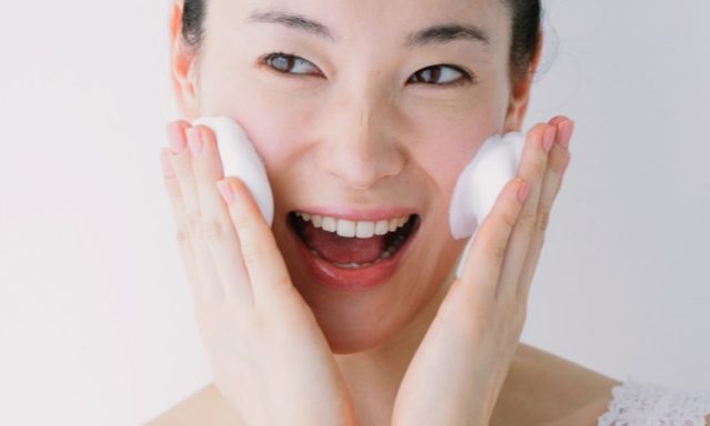 Infojelita: 7 Tabiat Kecil Buatkan Muka Senang Tumbuh Jerawat!