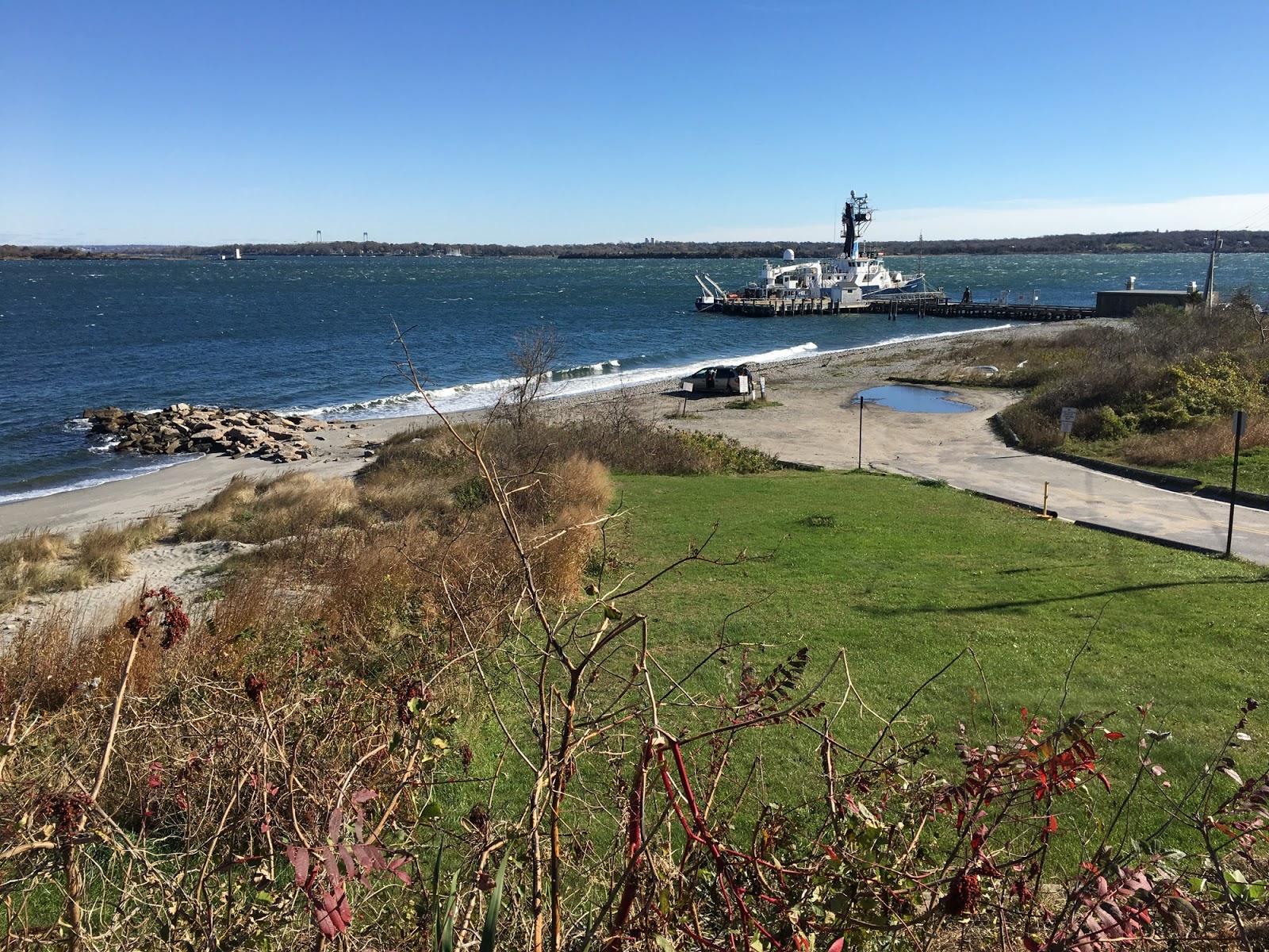 Gravel Beach: South Ferry Point