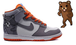 Nike Dunks Custom Design Sneakers : 5 Top Custom Cartoon Mascot Nike SB ...