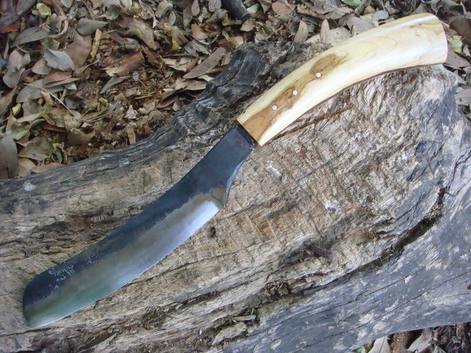 Woods Roamer: Survival Parang