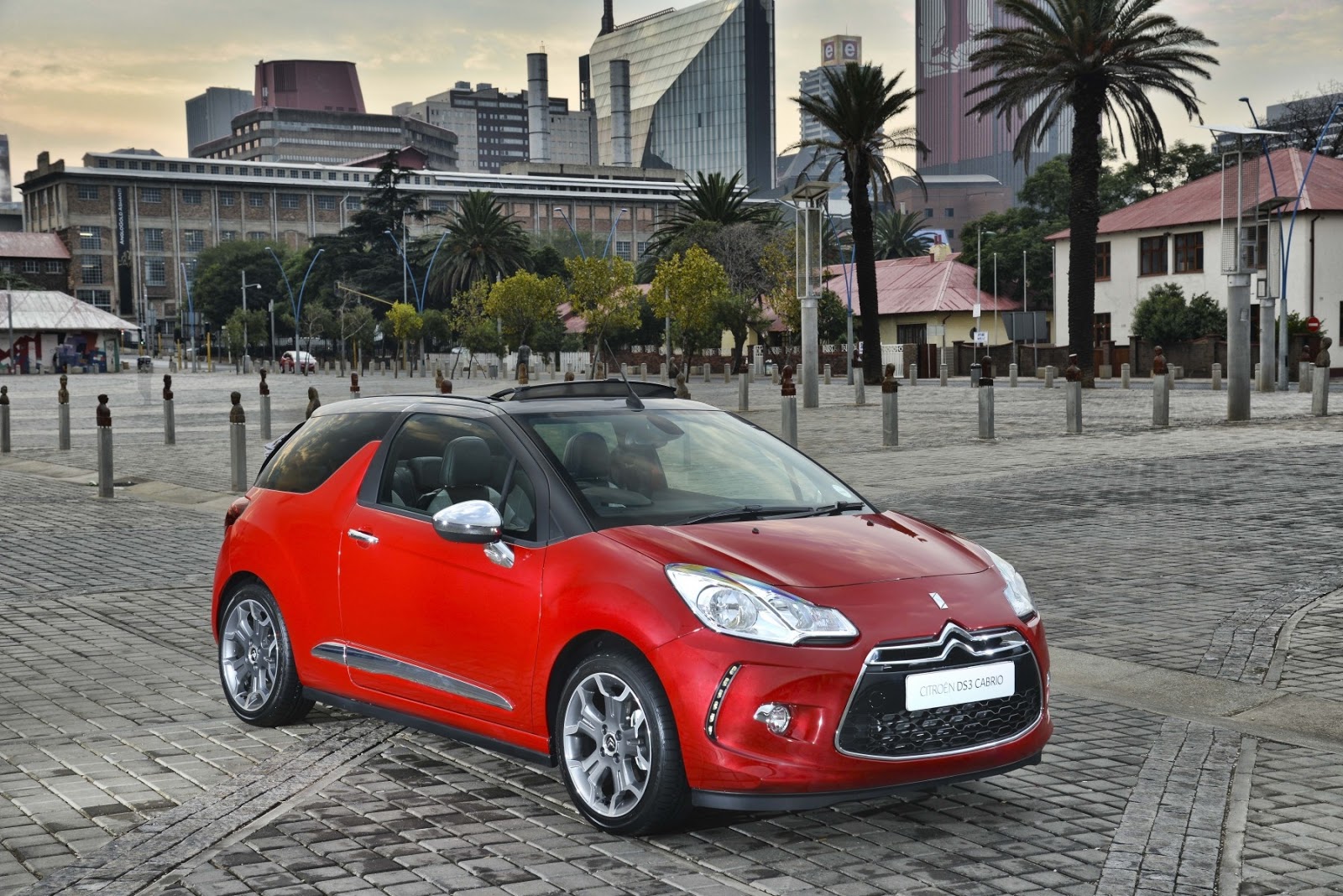 CITROEN LAUNCHES DS3 CABRIO - Awesome Cars: CITROEN LAUNCHES DS3 CABRIO