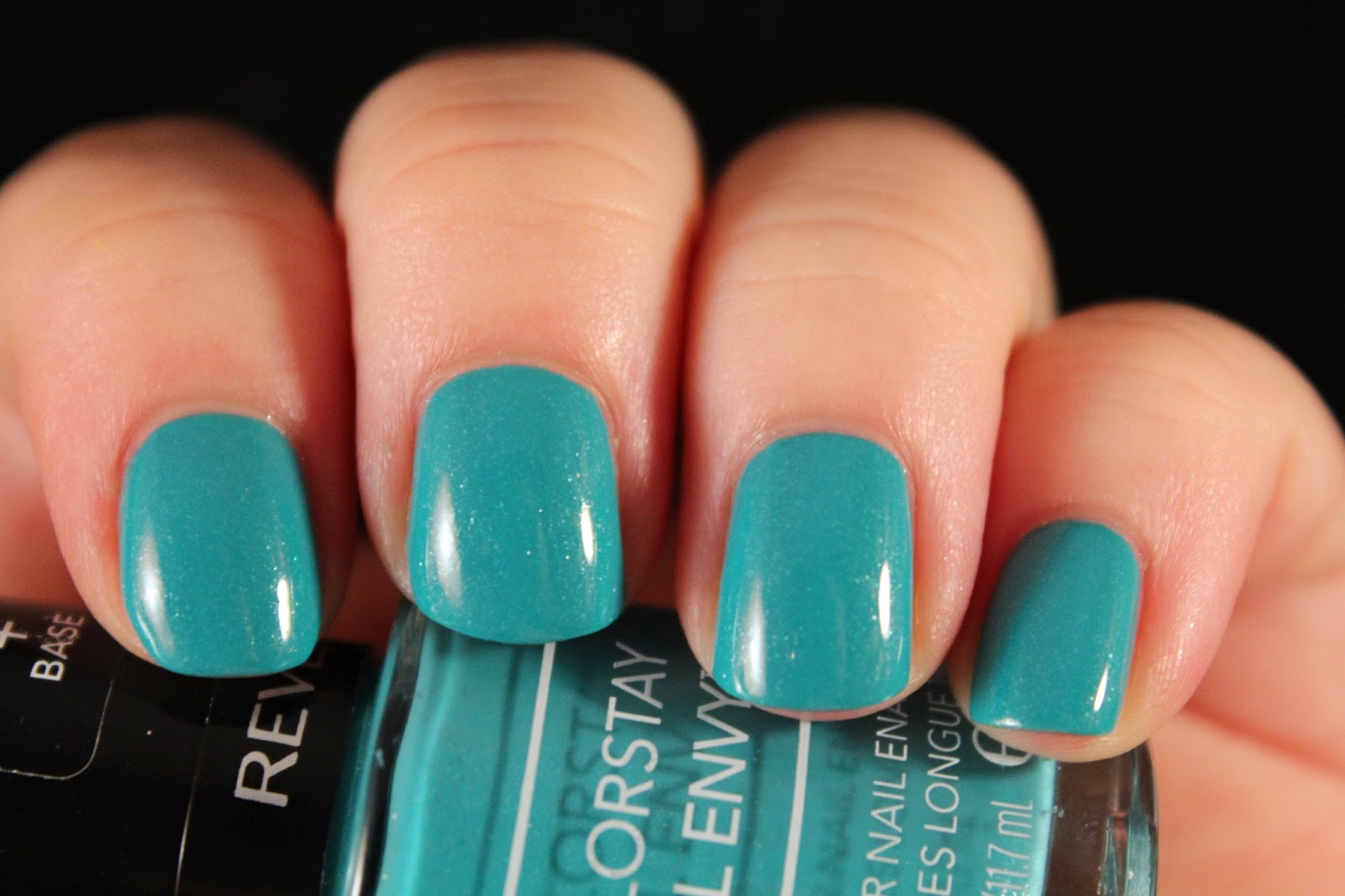 Glimpses of the Moon: Revlon Gel Envy Review and Live Application