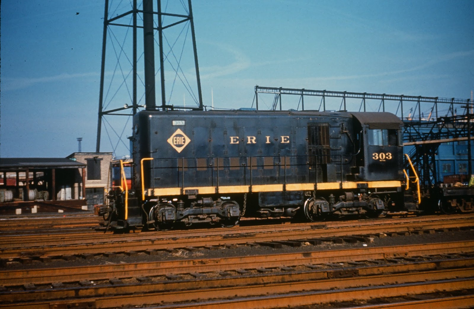 Port of New York Railroad: Erie Locomotive Photos