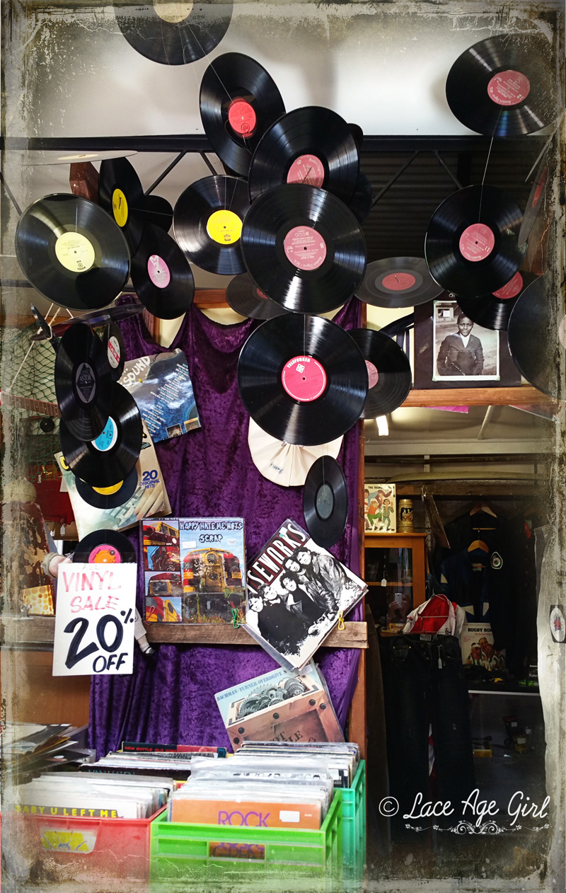 Lace Age Girl: Dee's Funk'n'Junk Shop