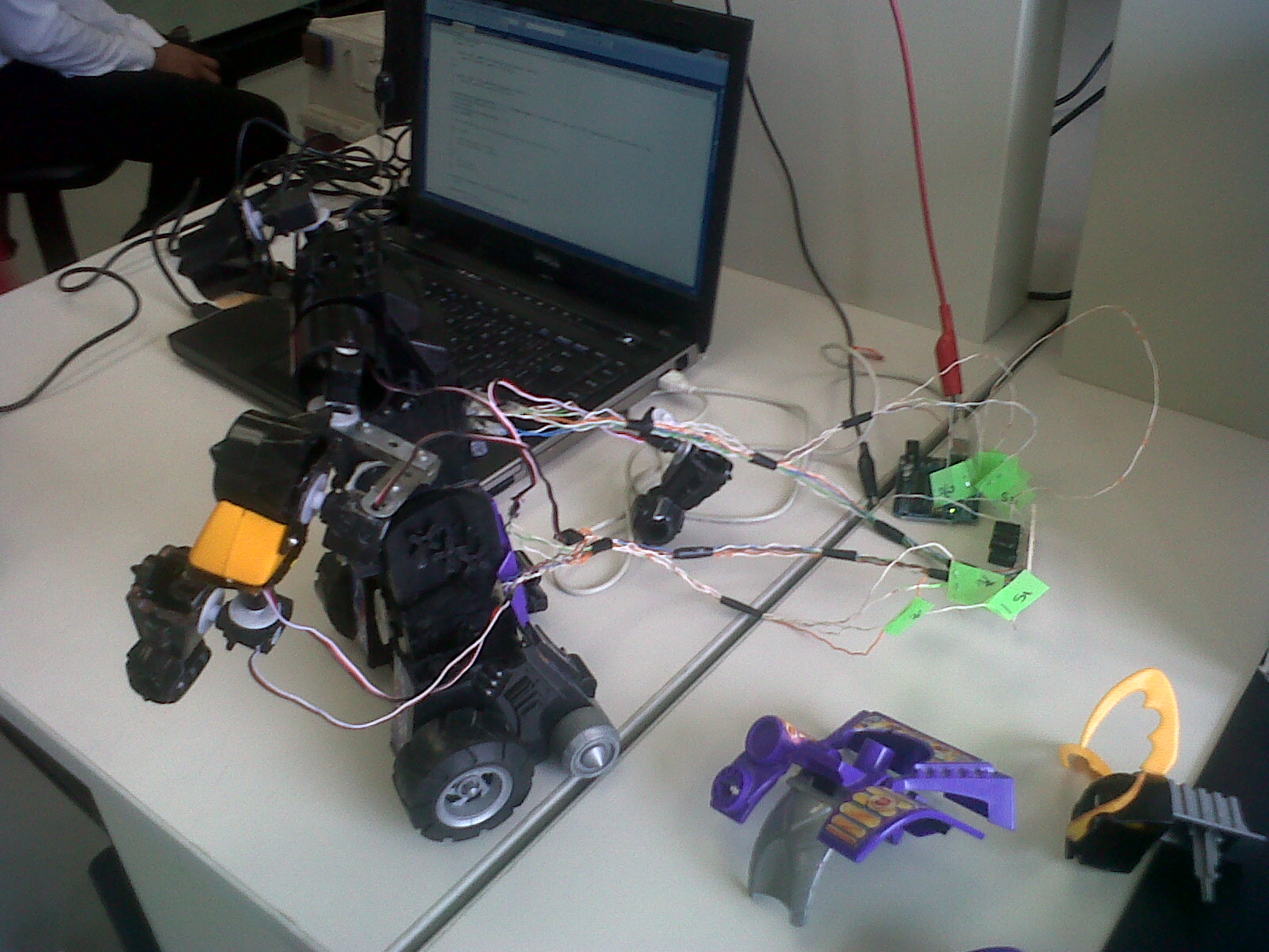 Tecnología Electrónica Y Sistemas Digitales Para Todos Controlar Articulaciones De Un Robot