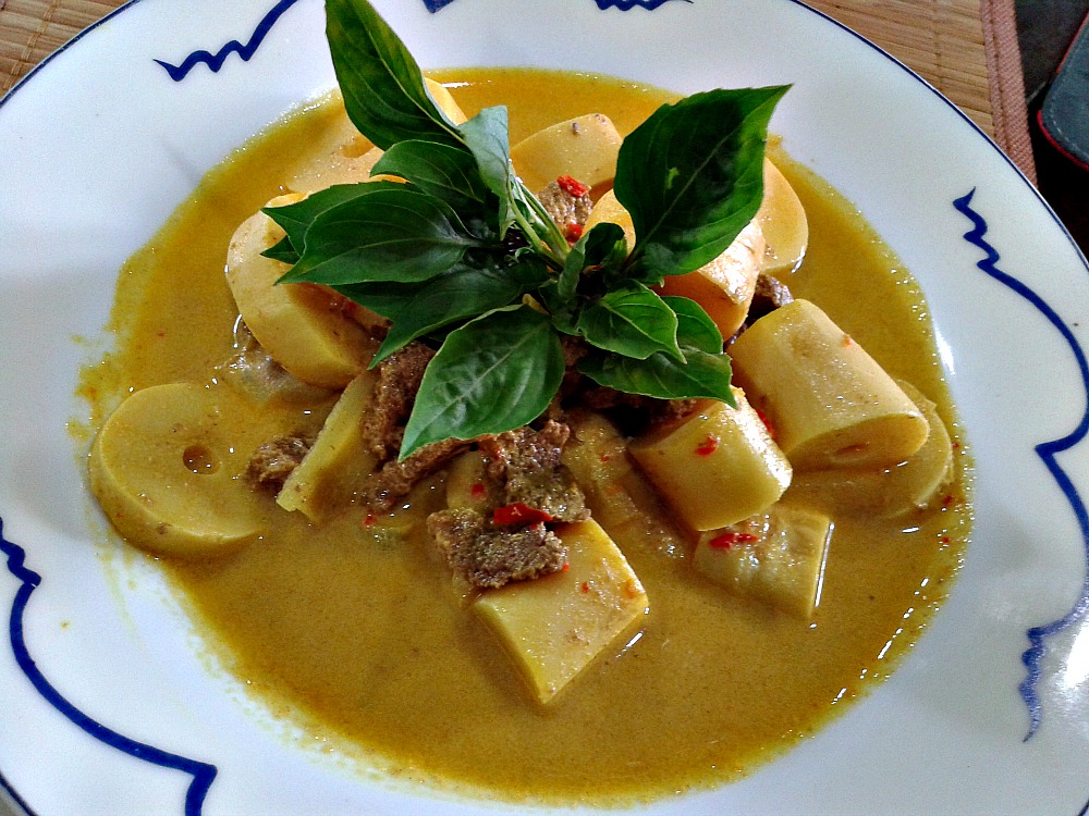 REBUNG LEMAK PEDAS CILI API