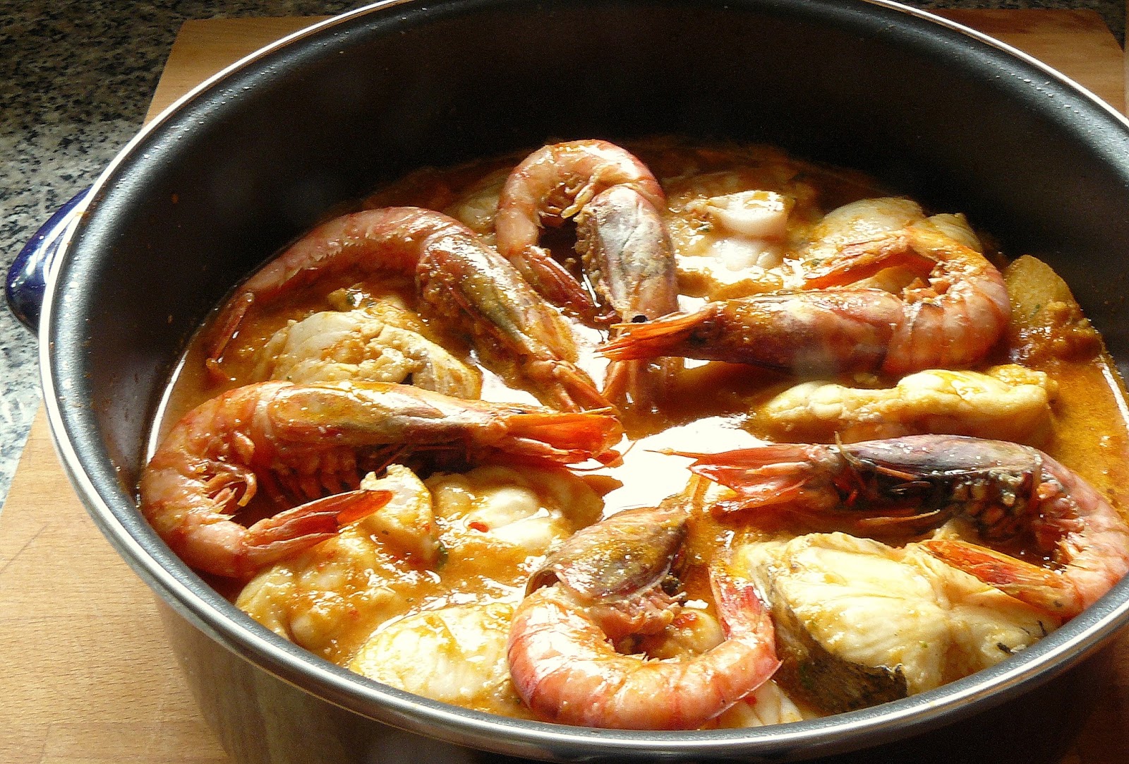 LLEGANDO A LA FÁBRICA DE CEMENTO...: Suquet de peix