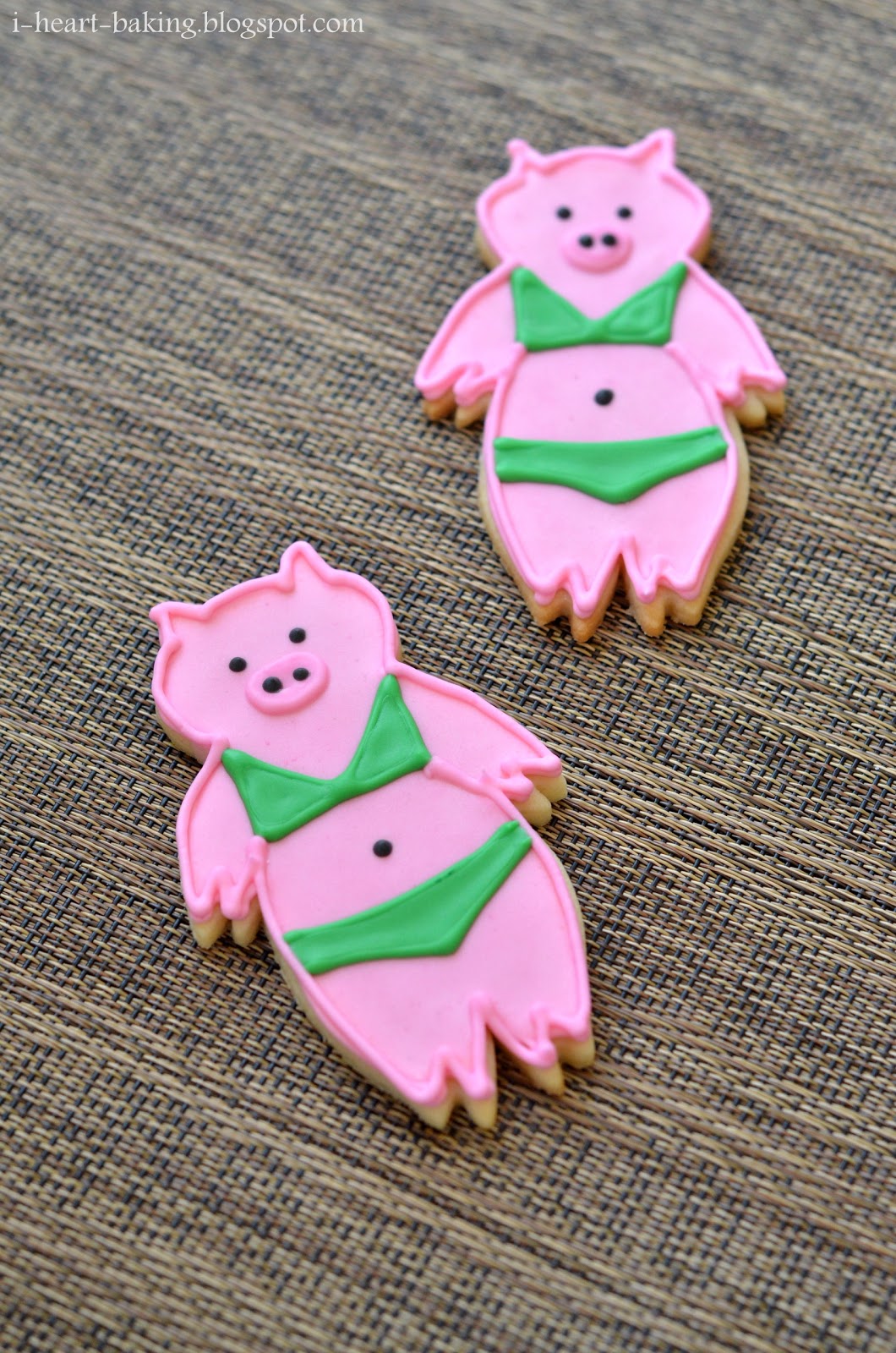 i heart baking!: pool party piggy cookies