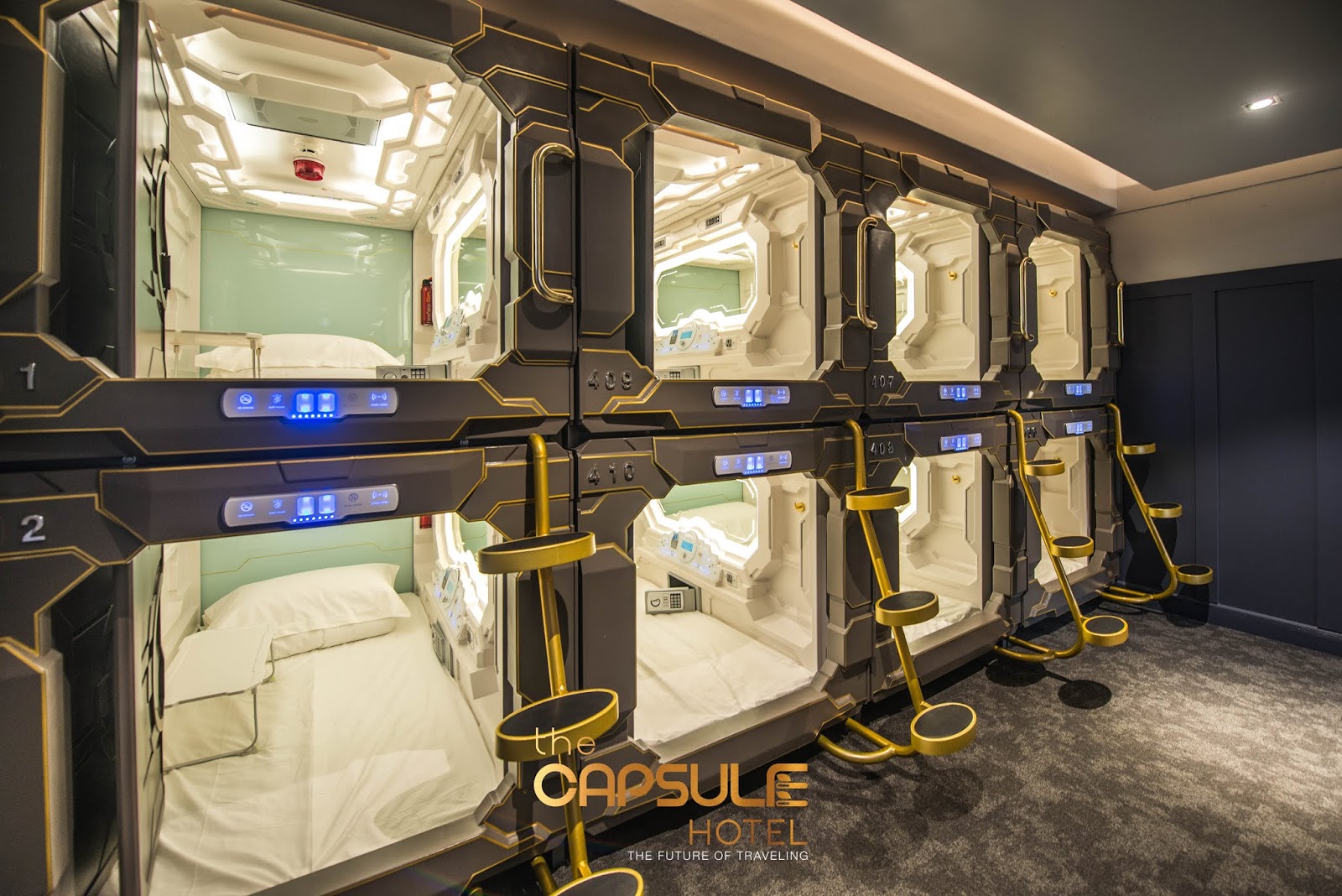 REVOLUTION OF HOTEL INDUSTRY (WITH GROWING OF CAPSULE HOTEL)
