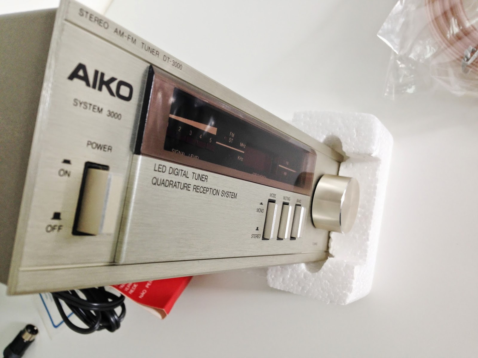 Página do Tempo/Janela do Tempo: Micro System Aiko S 3000 - Novo Exemplar
