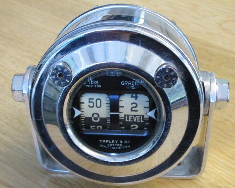 RustyDaytrips.nl: A Vintage Tapley meter