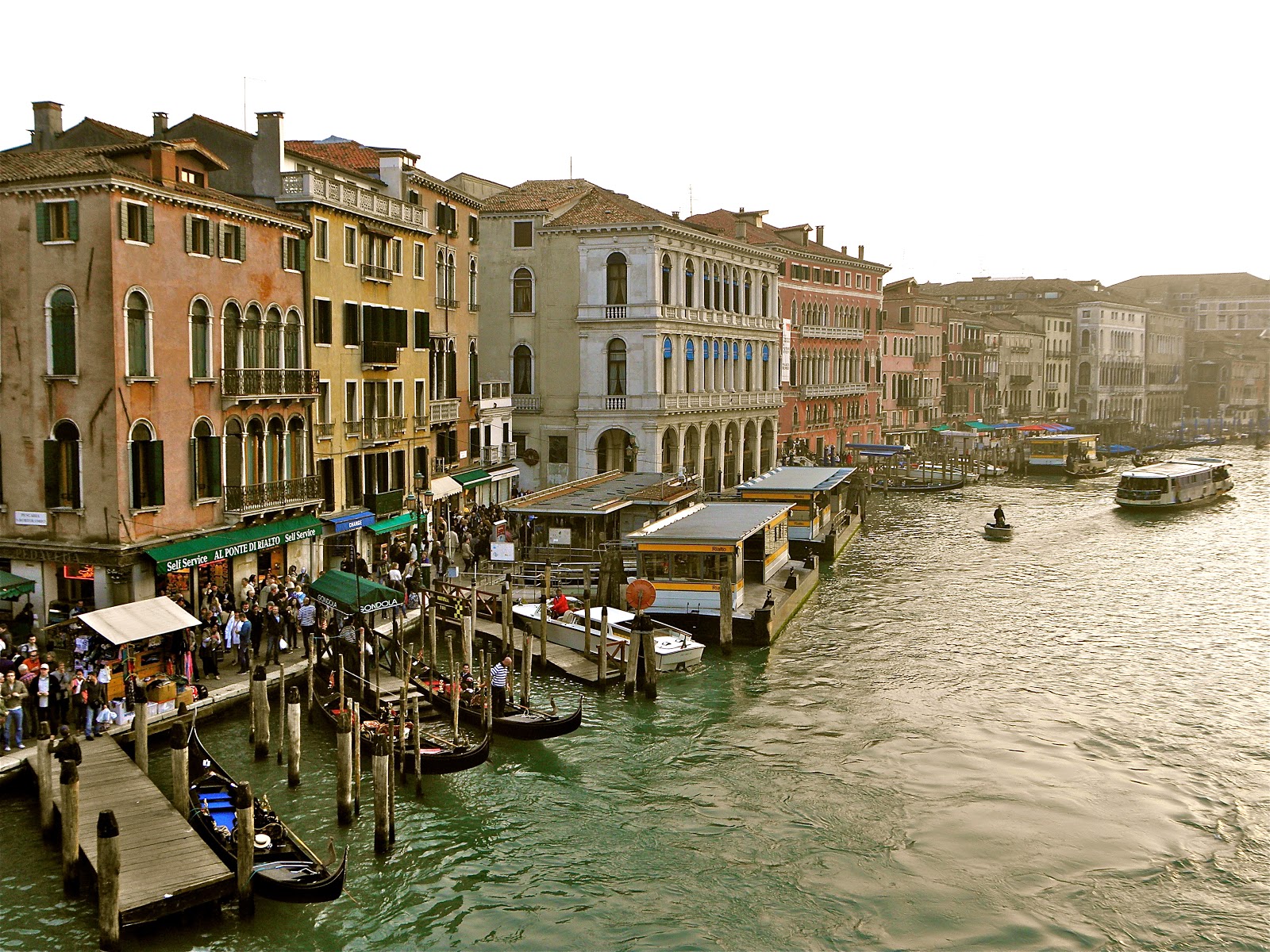 A Breath of Fresh Air: Afternoon on the Grand Canal.......