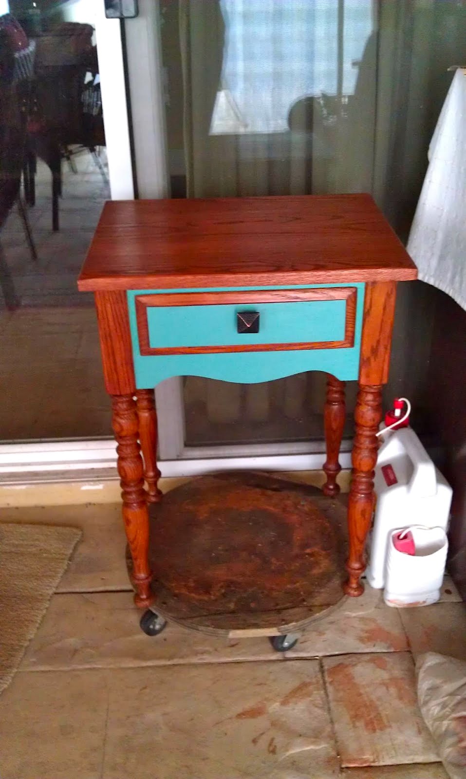 Create.Enjoy.Grow: End Table Refinishing