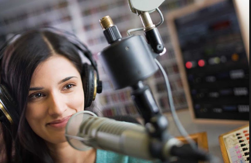 Teaching Audio, part 9 -- Newscasts and Stacking the News