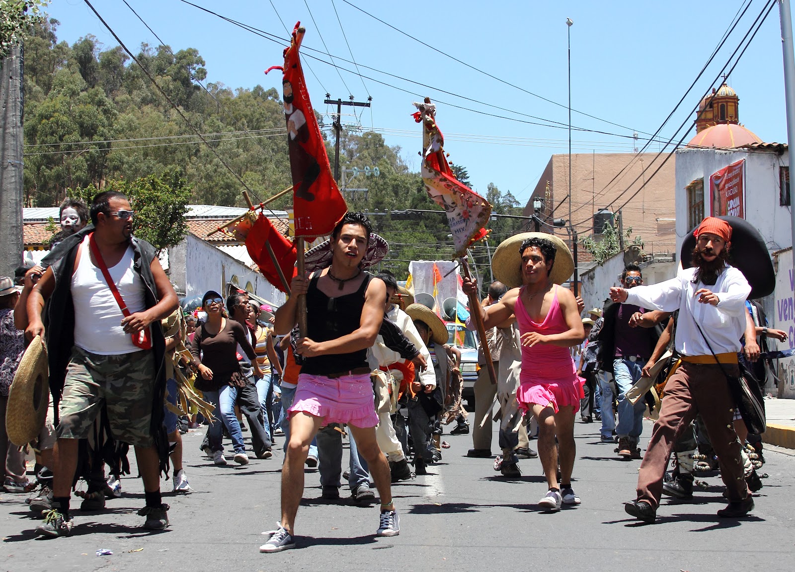 Espacios y despacios: Día de los Locos - The day of the Crazies ...