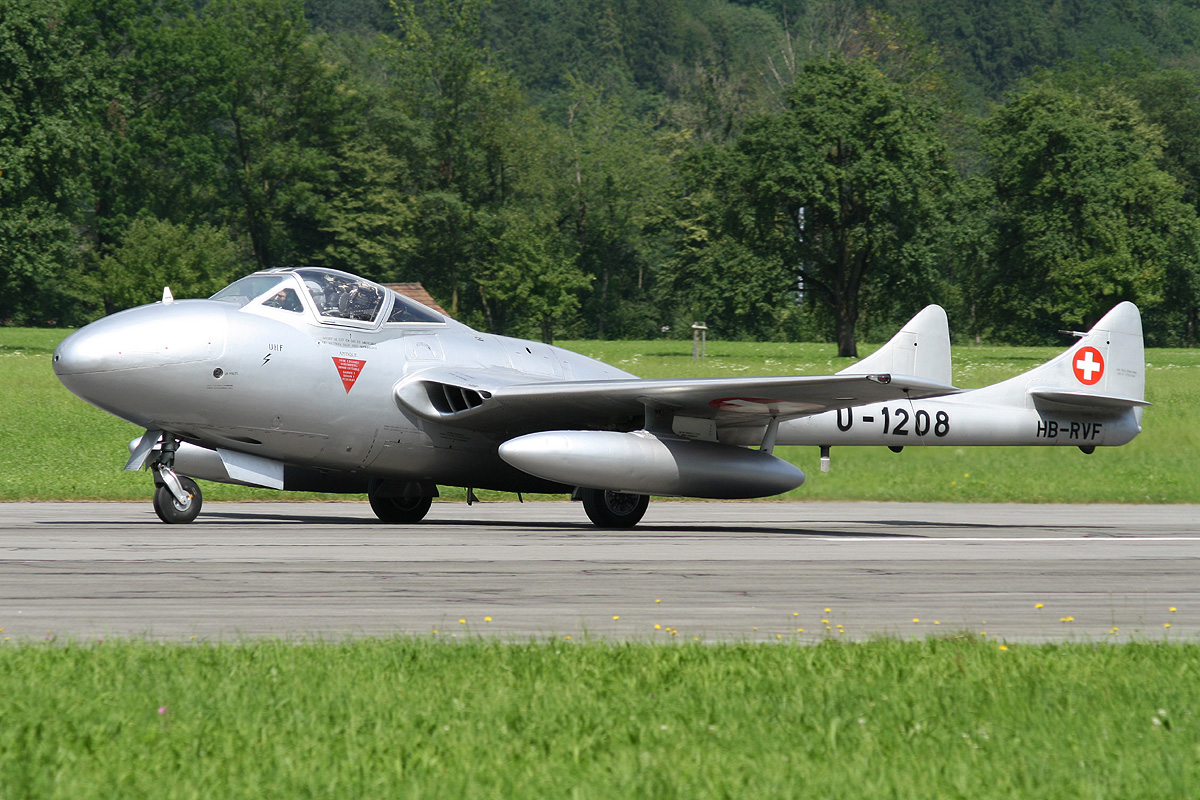 Eastwings: DH-115 Mk.55 Vampire Trainer * A-Jet AG * Swiss Air Force c ...
