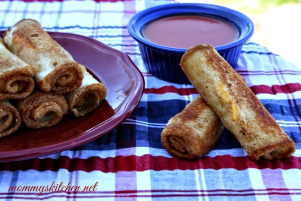 Grilled Cheese Roll Ups {Share Your Cheesy} — Mommy's Kitchen
