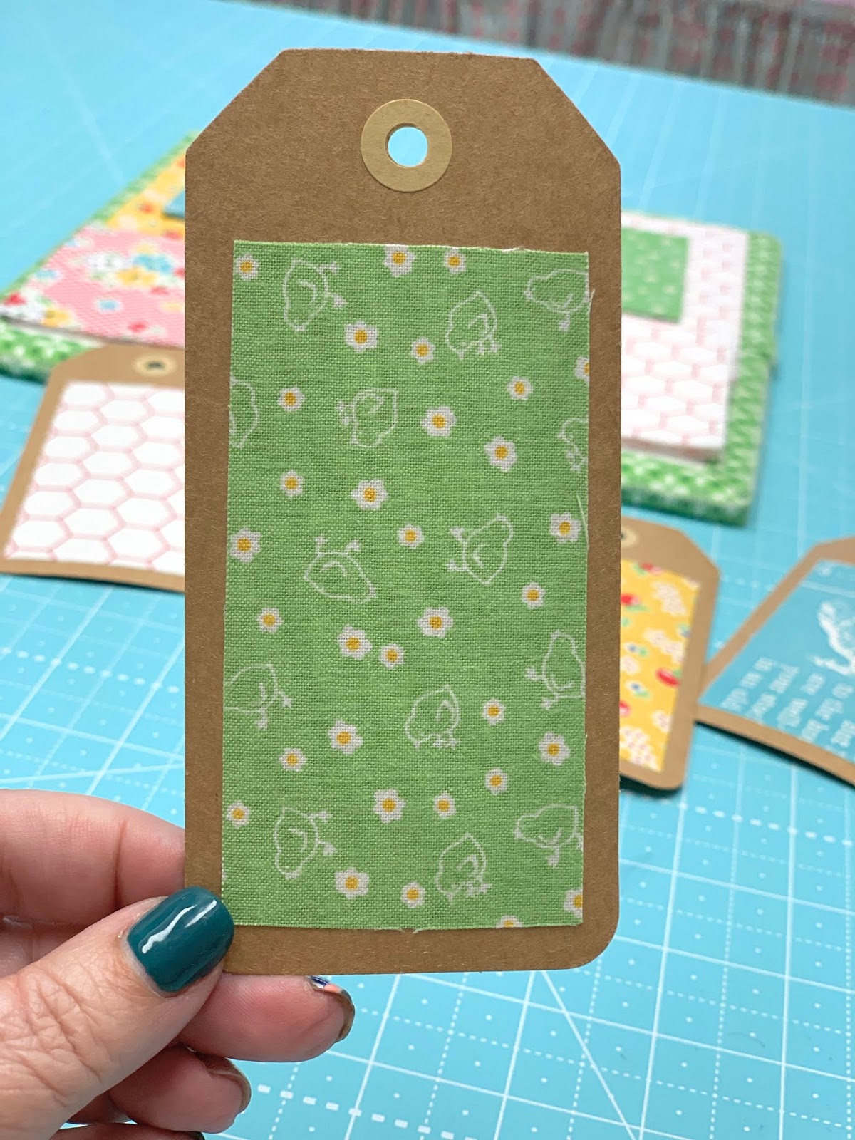 Bee In My Bonnet: Vintage Block Along - Week 19 - Picnic Block!!