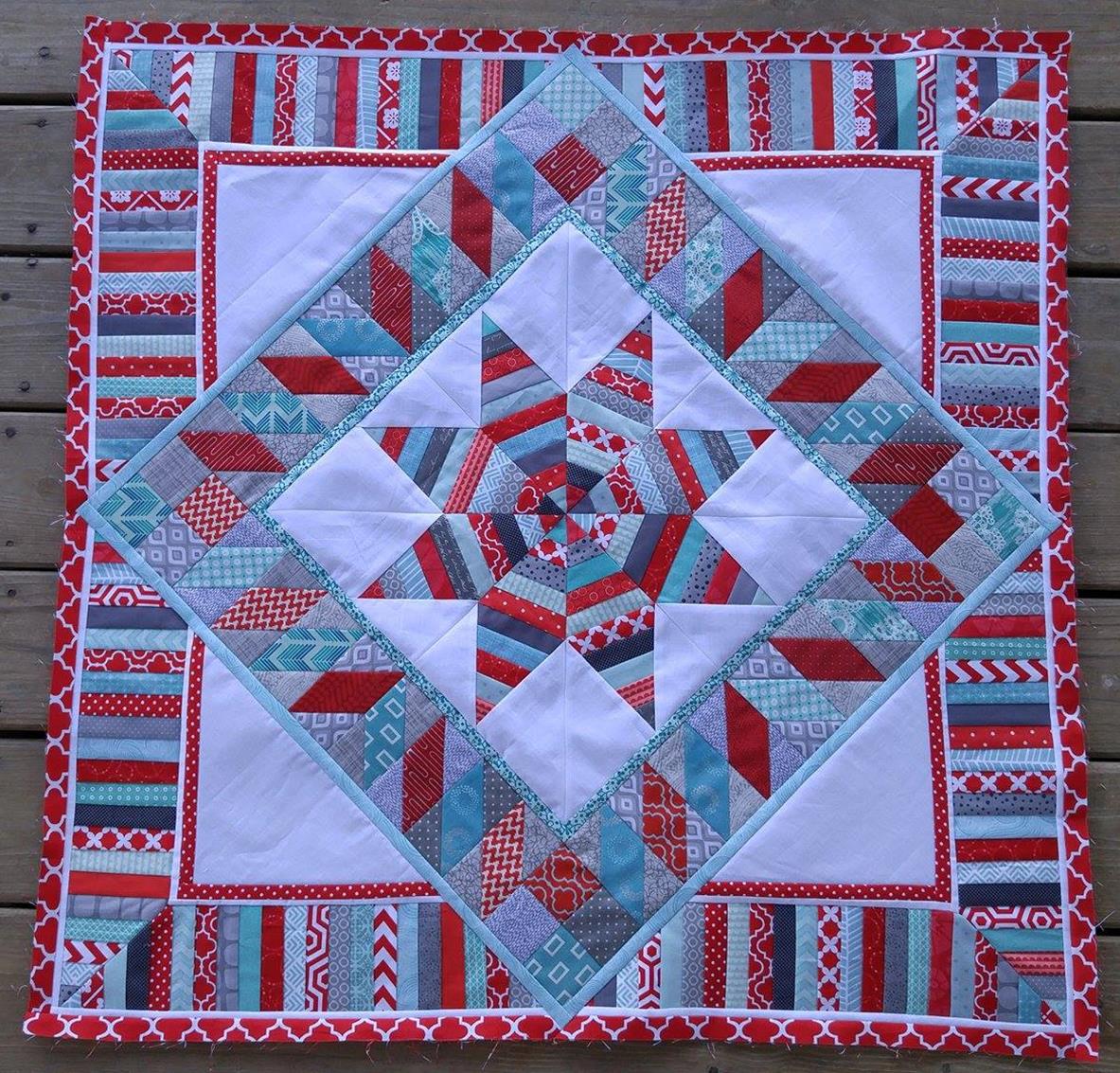 Slice of Pi Quilts: Round Robin - A Finished Quilt