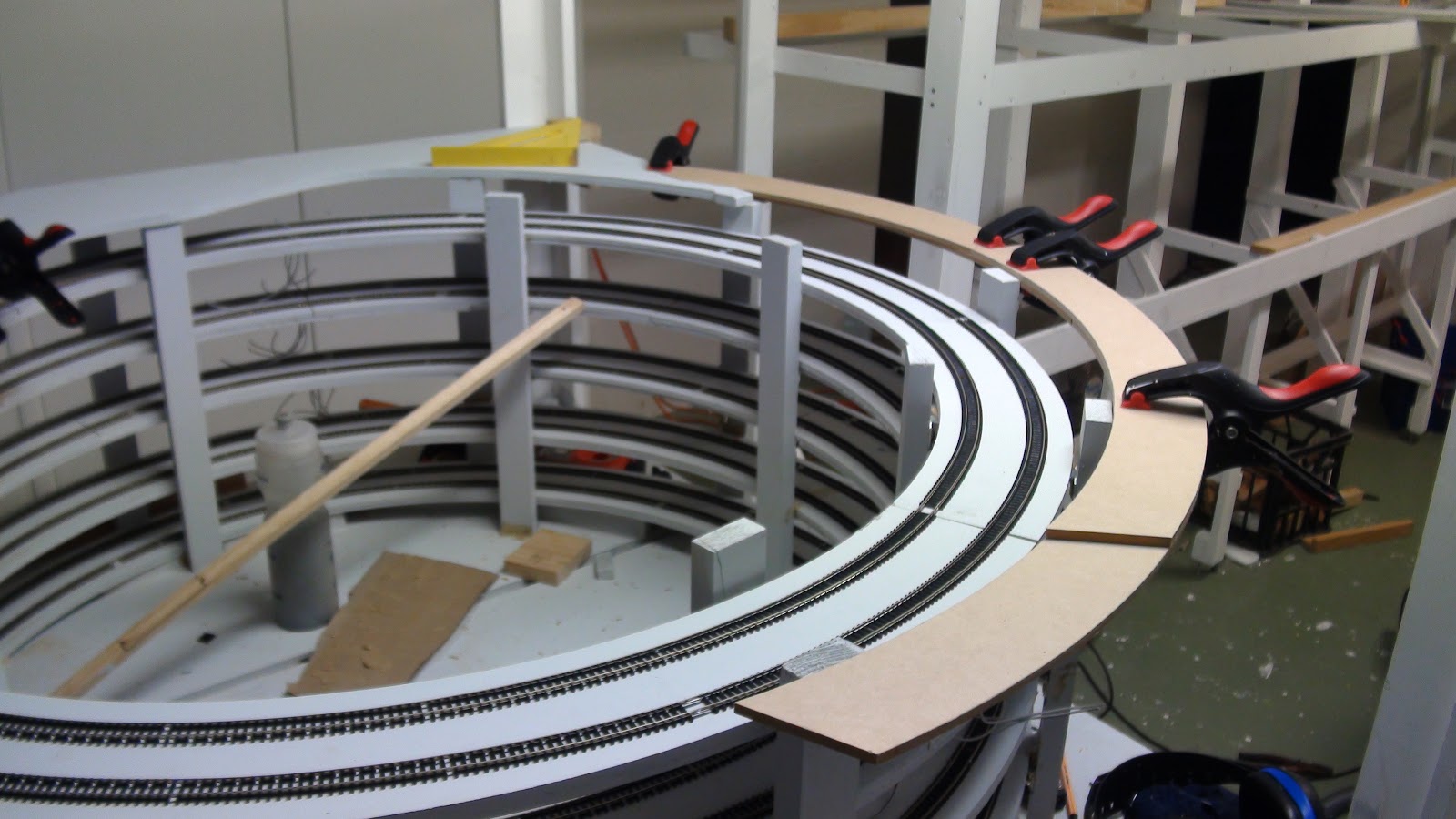 Tropical N Scale: Helix Pt6