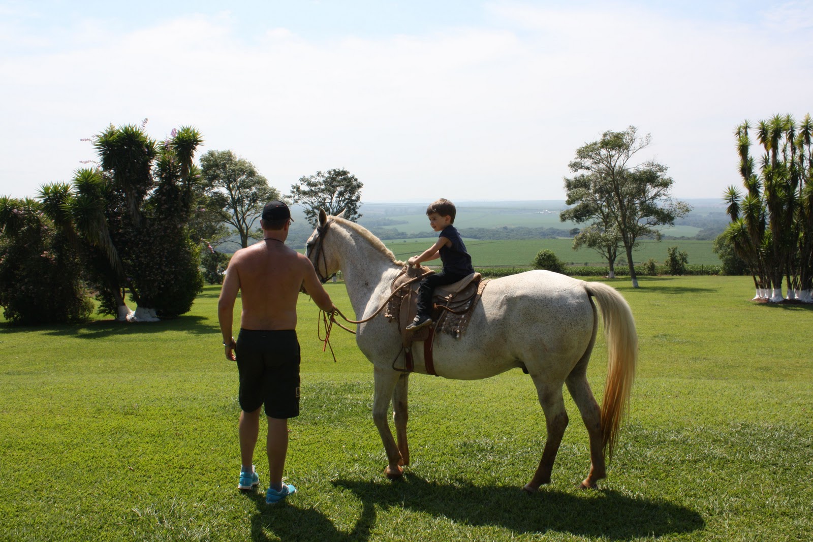 Patrick: Andando de cavalo - Reiten
