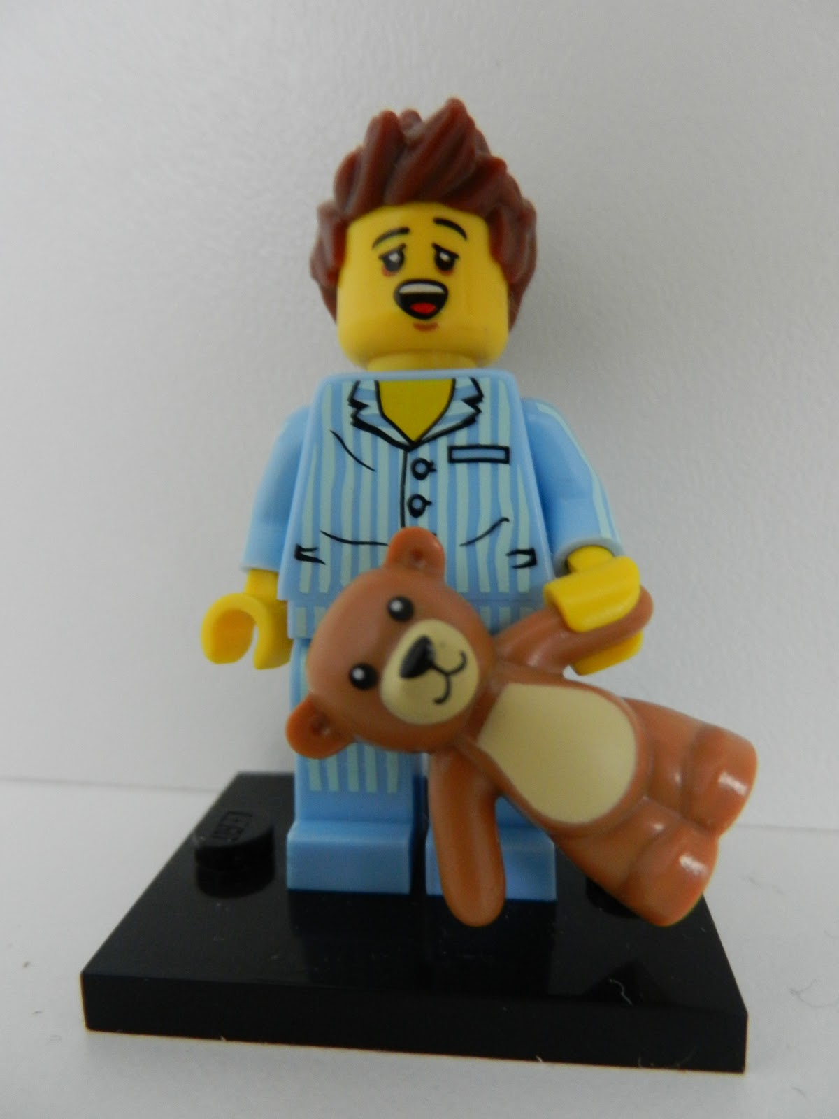 Lego Addicts: Review - Minifigure - Sleepyhead