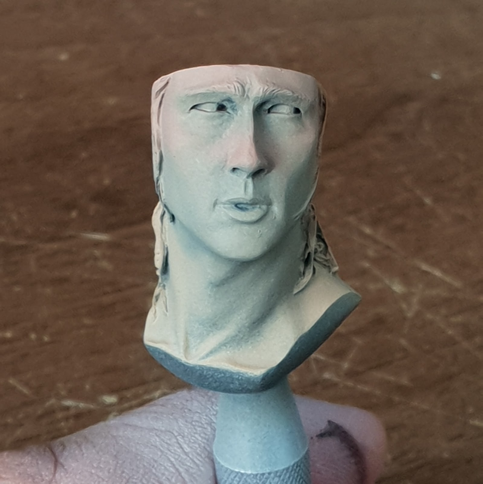 Airbrush & Analog Painting: How to quickly paint faces