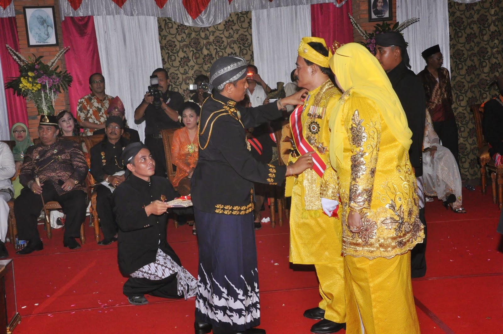 "SULTAN MELAKA DARUL ISLAM" OFFICIAL BLOG: PENYERAHAN DAN PEMAKAIAN ...