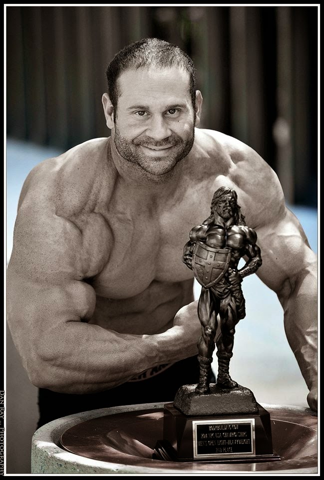 Muscle Lover: American bodybuilder Thomas Lenihan (2)