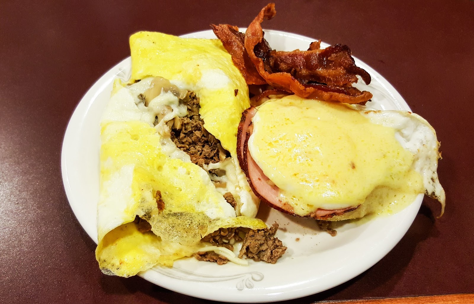 Belly of the Pig: Shady Maple Smorgasbord Breakfast Review [2]
