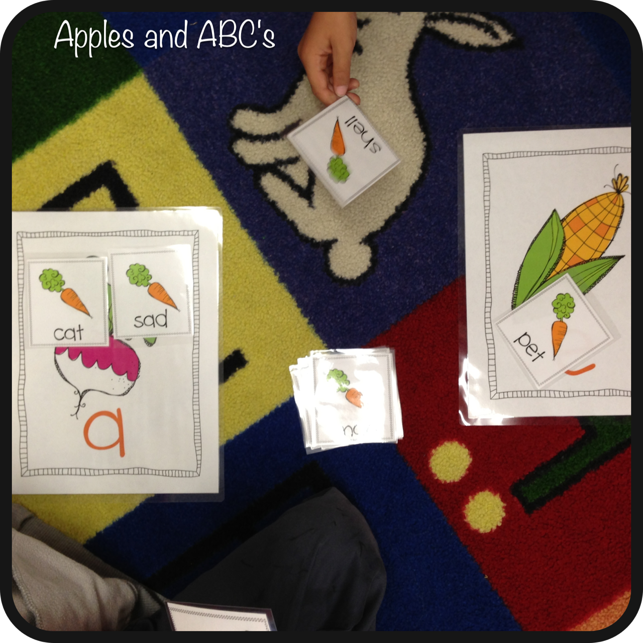 Click, Clack, Moo: Cows That Type - Apples & ABC's