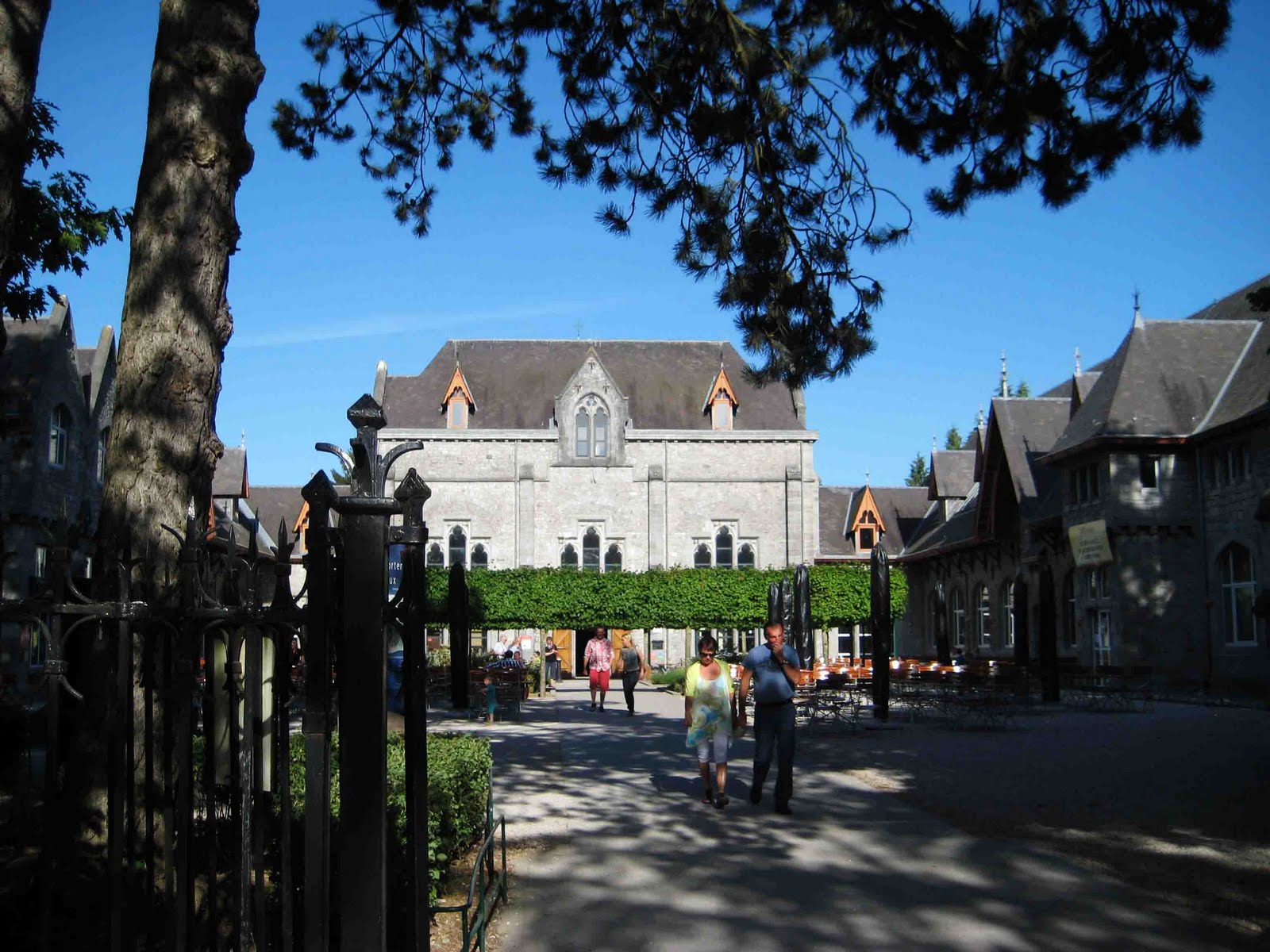 Quesos y cervezas en la Abadia de Maredsous (Bélgica)