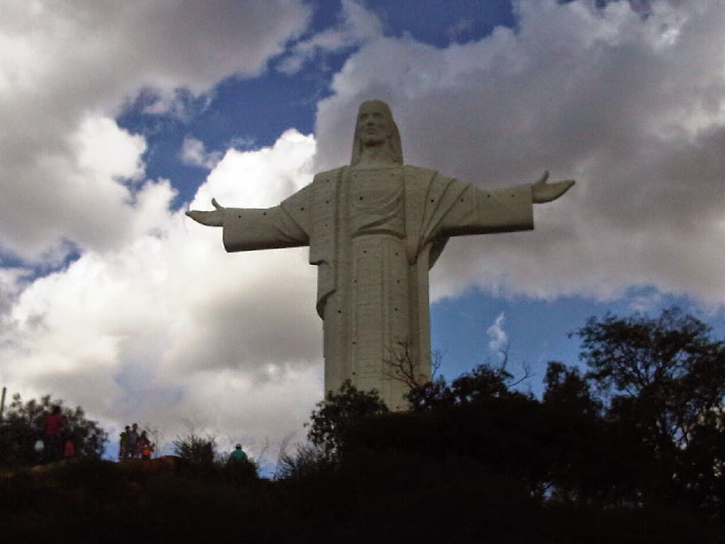 CABALLO DE TROYA: EL CRISTO DE LA CONCORDIA COCHABAMBA - BOLIVIA