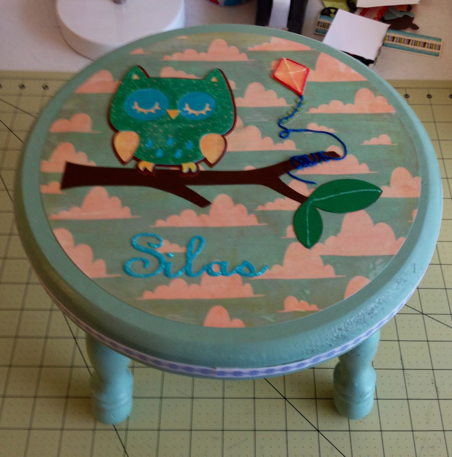 ~ Marilyn's Crafts ~: Time Out Stool - Owl