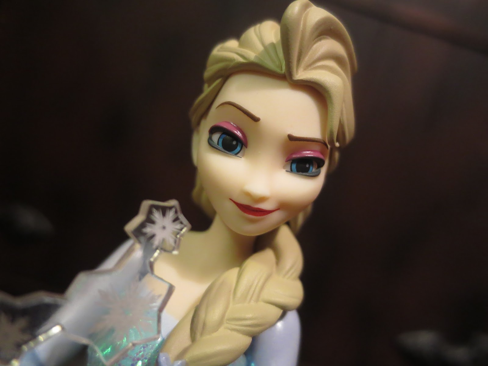 Action Figure Barbecue: Action Figure Review: Elsa from Figma: Frozen ...