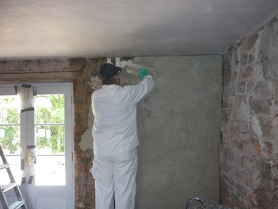 The Restoration Woman: Hemp Lime Plaster - use with Rubble Sandstone