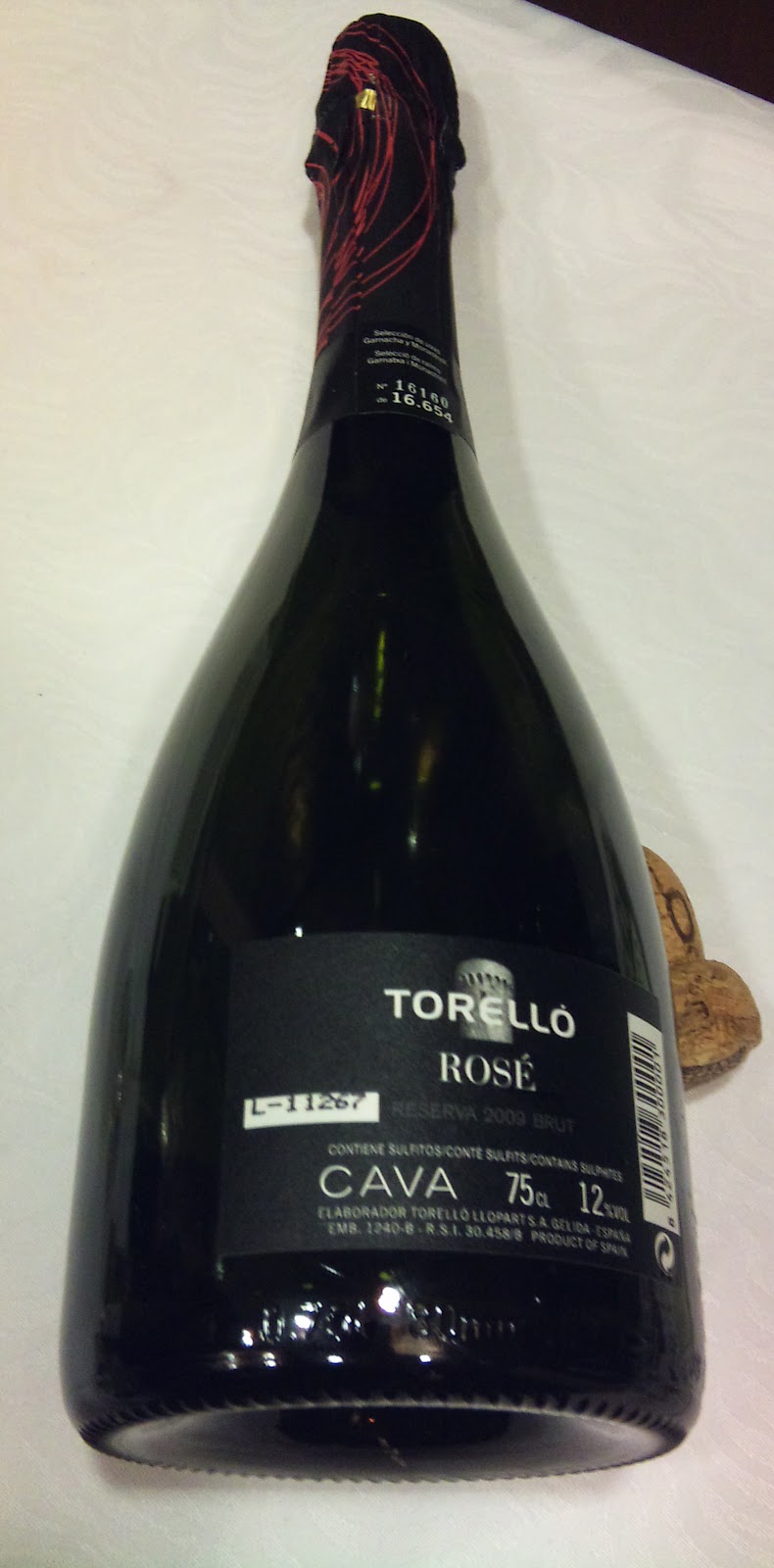 dendecaguelu: Torelló Rosé Reserva 2009. D.O.P. Cava.