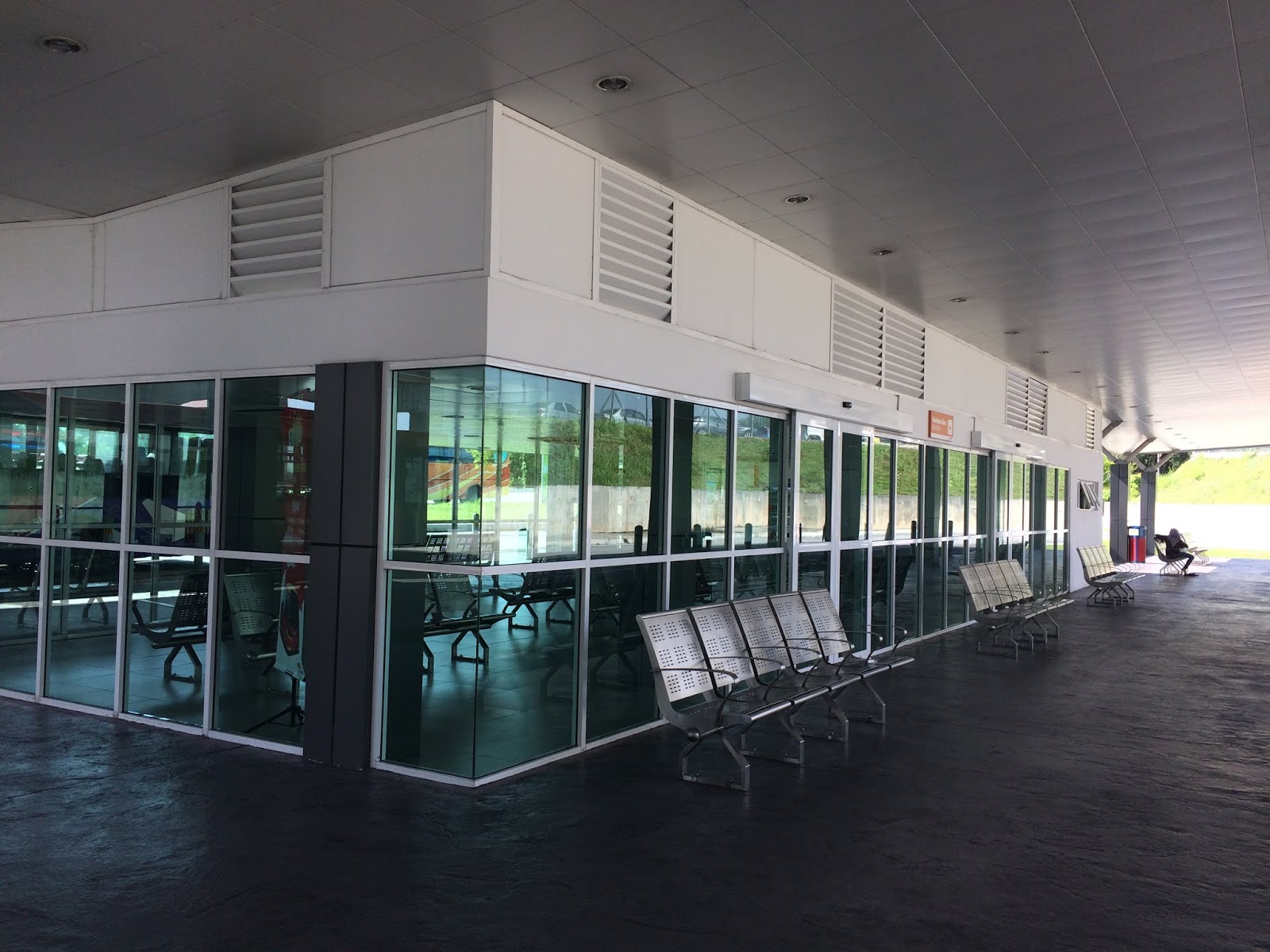 Kuala Lumpur Walk Pics : Putra Heights LRT Station