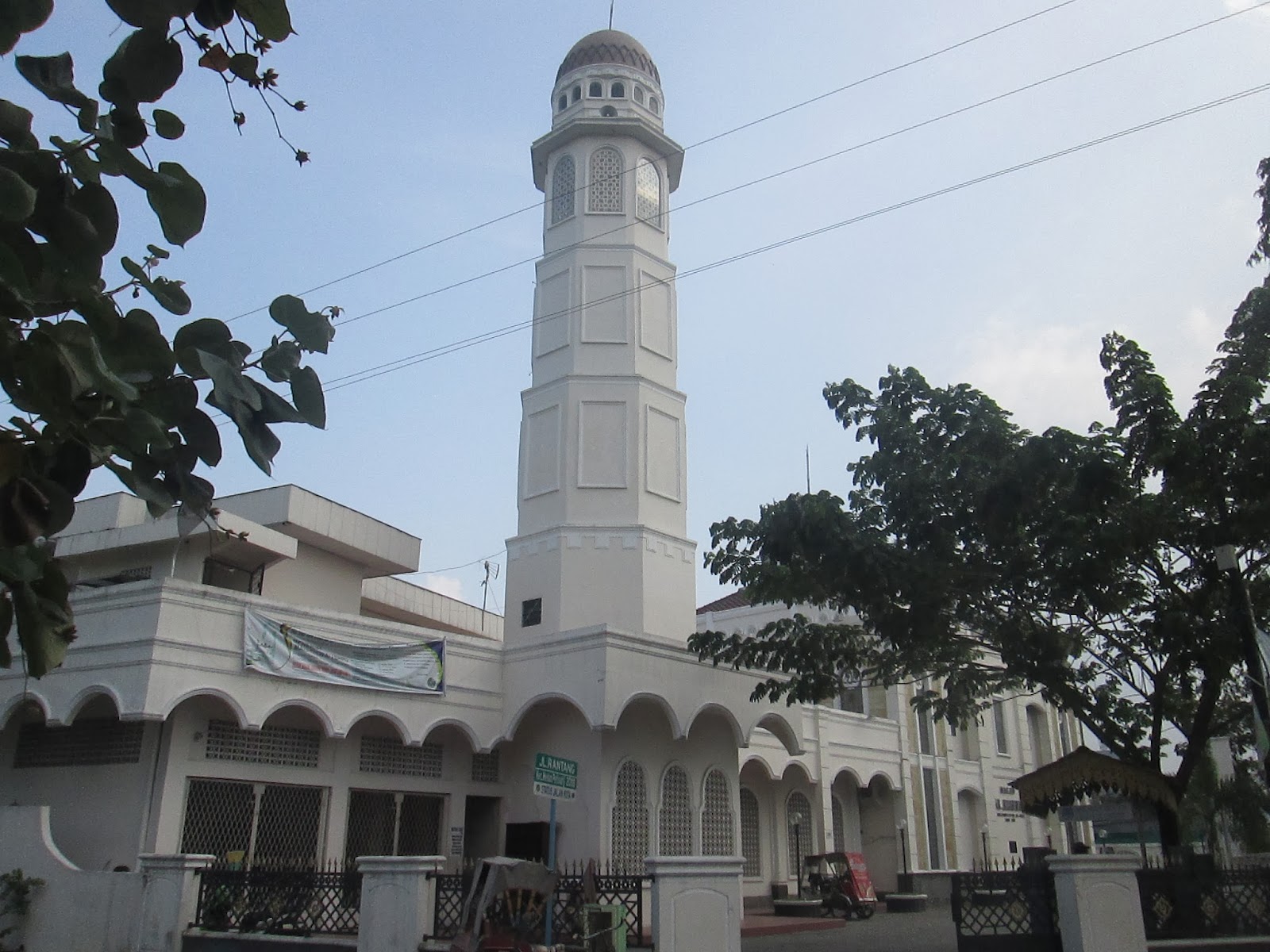 Safari Masjid Nusantara: Masjid Ar Ridwan Jl Ayahanda Medan